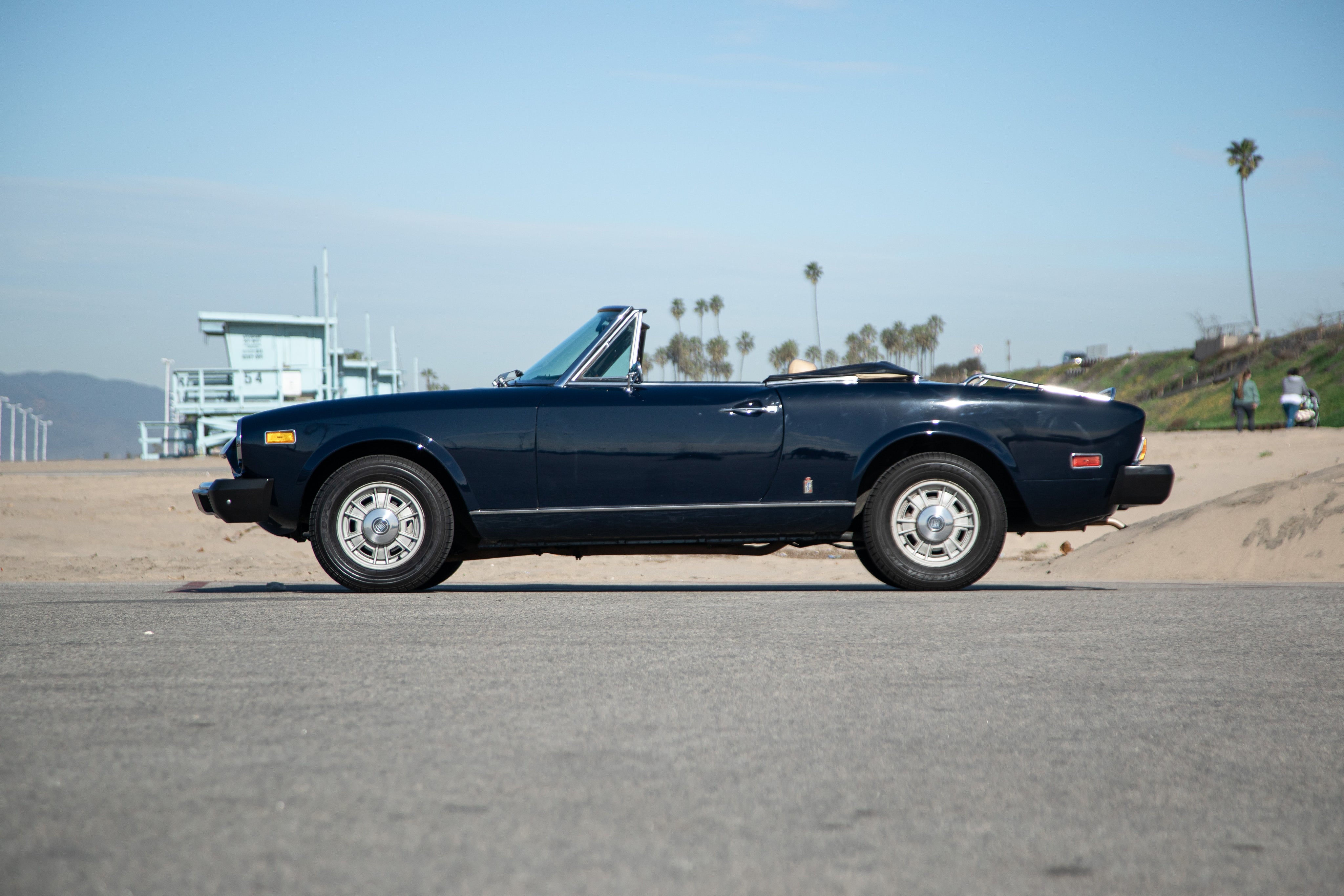1978 Fiat 124 Spider – Hollywood Classic Cars